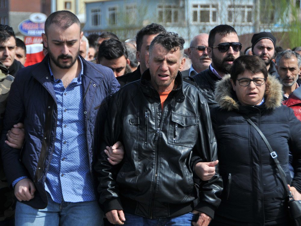 Liseli Emir Taş son yolculuğuna uğurlandı